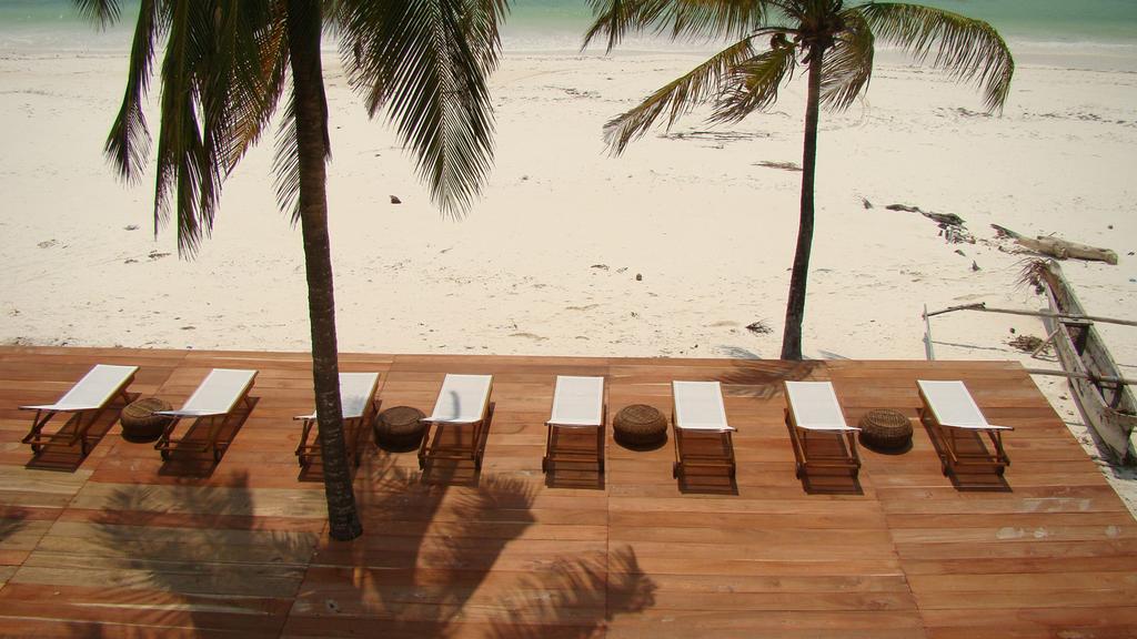 Dongwe-Beach | Best Place To Visit In 2020 | Tripsbetter